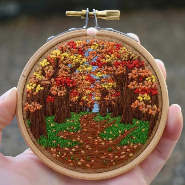 Victoria Richards Creates Beautiful Embroidery Landscapes That Look ...