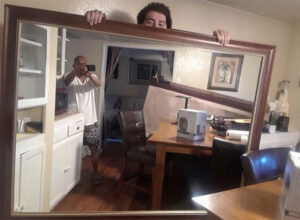 60+ Photos Of People Trying To Sell Mirrors That Are So Good They'll ...