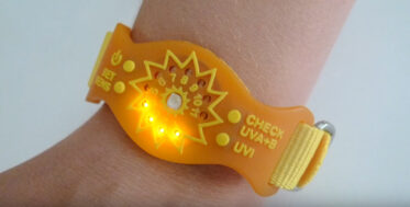 The "SunFriend" Bracelet Monitors Your UV Intake And Lets You Know When ...