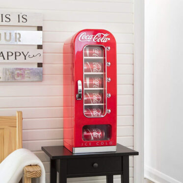 These Mini Vending Machines Are The Perfect Addition To Any Office Desk
