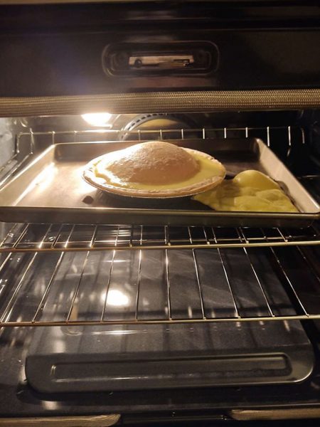 People In Quarantine Are Sharing Their Funny Baking Fails And Some ...