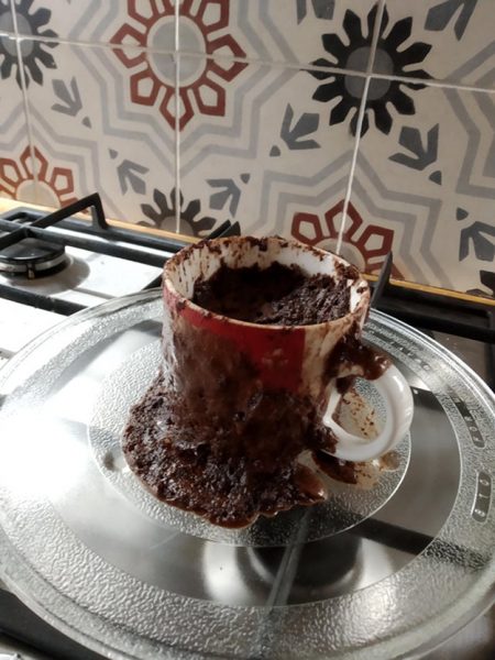 People In Quarantine Are Sharing Their Funny Baking Fails And Some ...