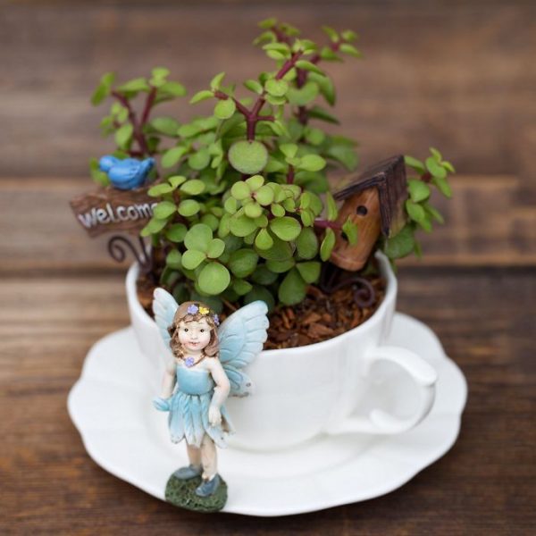 Teacup Gardens Are Becoming A Cute Trend - Here Are 20 Adorable Examples