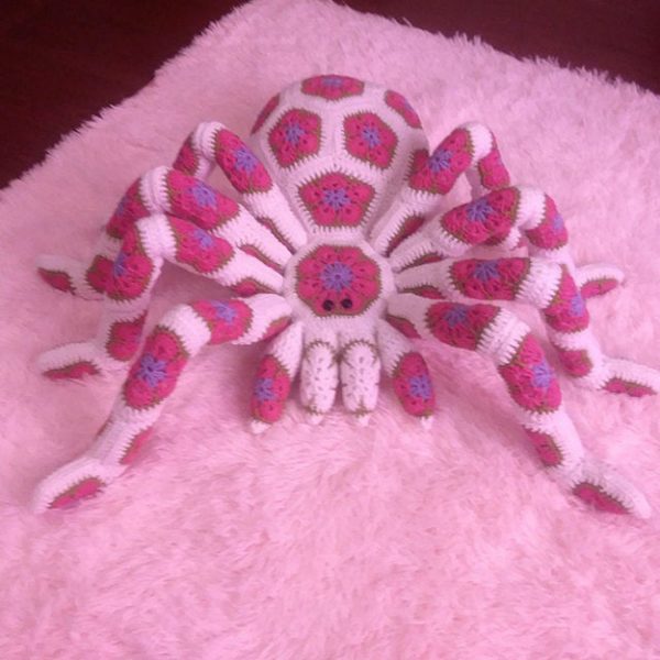 People Are Creating Giant Crochet Spiders And Now You Can Get The Patterns