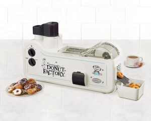 You Can Get A Mini Donut Factory From Amazon And It Takes Just Minutes ...
