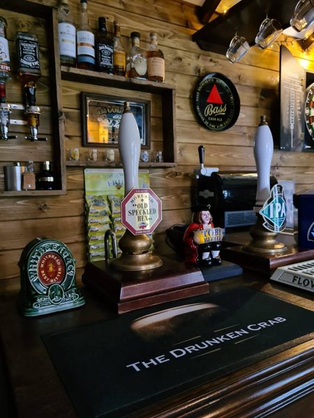 Husband And Wife Duo Built A Mini Pub In A Garden And Now Everyone ...