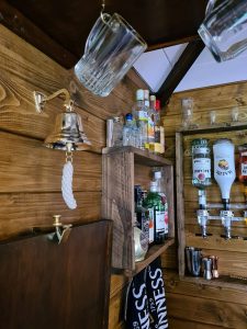 Husband And Wife Duo Built A Mini Pub In A Garden And Now Everyone ...