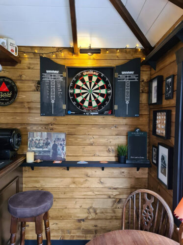 Husband And Wife Duo Built A Mini Pub In A Garden And Now Everyone ...