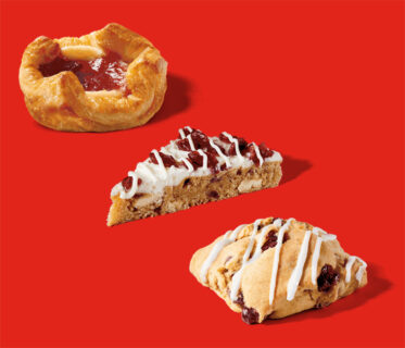 The Starbucks Holiday Menu Is Back And There Are 4 New Festive Cups