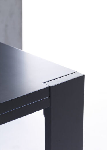 This Picture Frame Turns Into A Table Making It Perfect For Rooms With ...