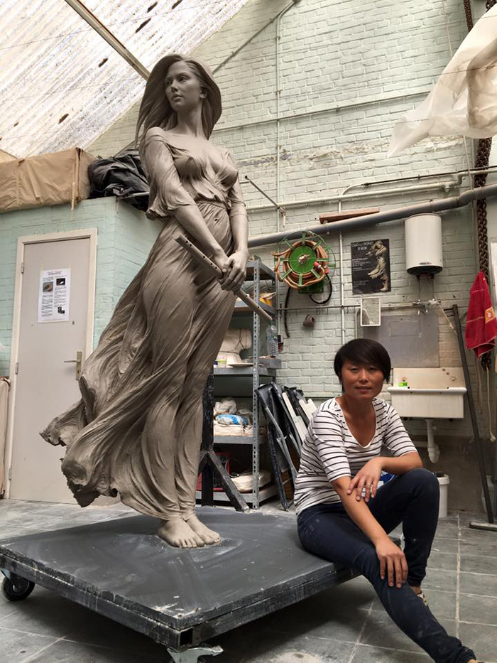 Artist Luo Li Rong Creates Realistic Female Sculptures Inspired By Artist Luo Li Rong Creates Realistic Female Sculptures Inspired By