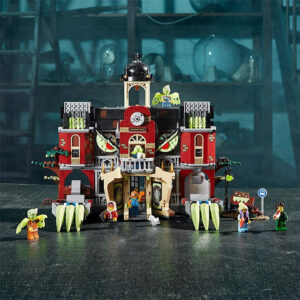 This LEGO Newbury Haunted High School Building Kit Lets You Build And ...
