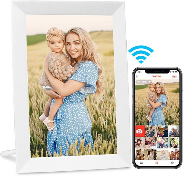 This Digital Picture Frame Allows You To Display Photos From Your Phone