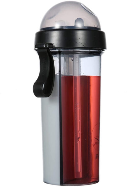 This Dual-Chamber Water Bottle Can Hold Two Different Drinks