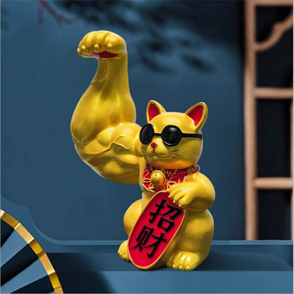 This (Maneki Neko) Waving Cat Statue Is Super Jacked