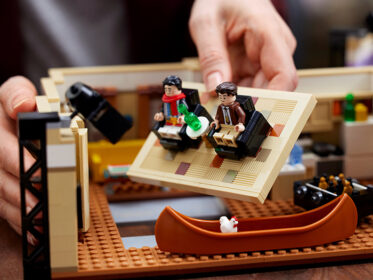 LEGO Released Friends Set Featuring Both Apartments | FizX