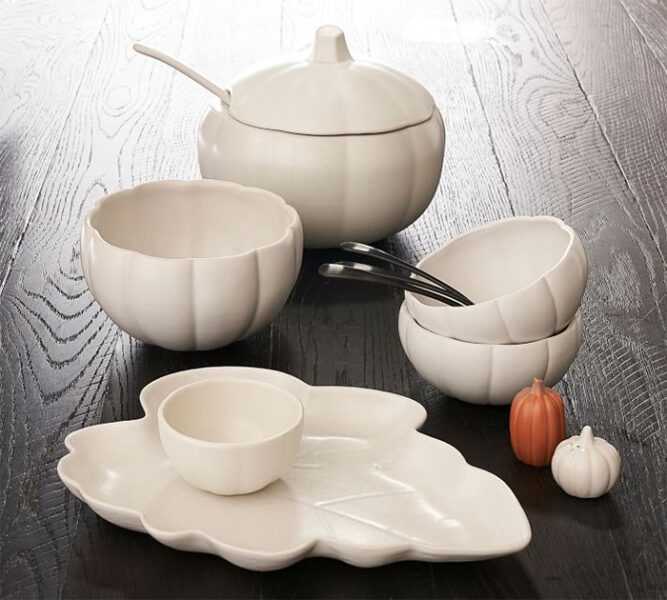 Pumpkin-Shaped Dinnerware