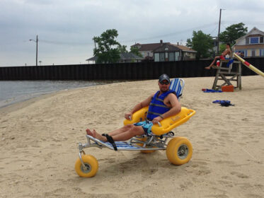 There's Now Floating Wheelchairs For The Beach That Make It Easier To ...